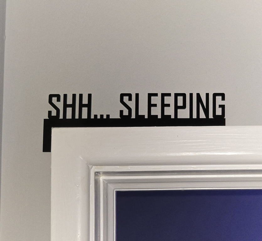 Over the door acrylic signs - Compfranon